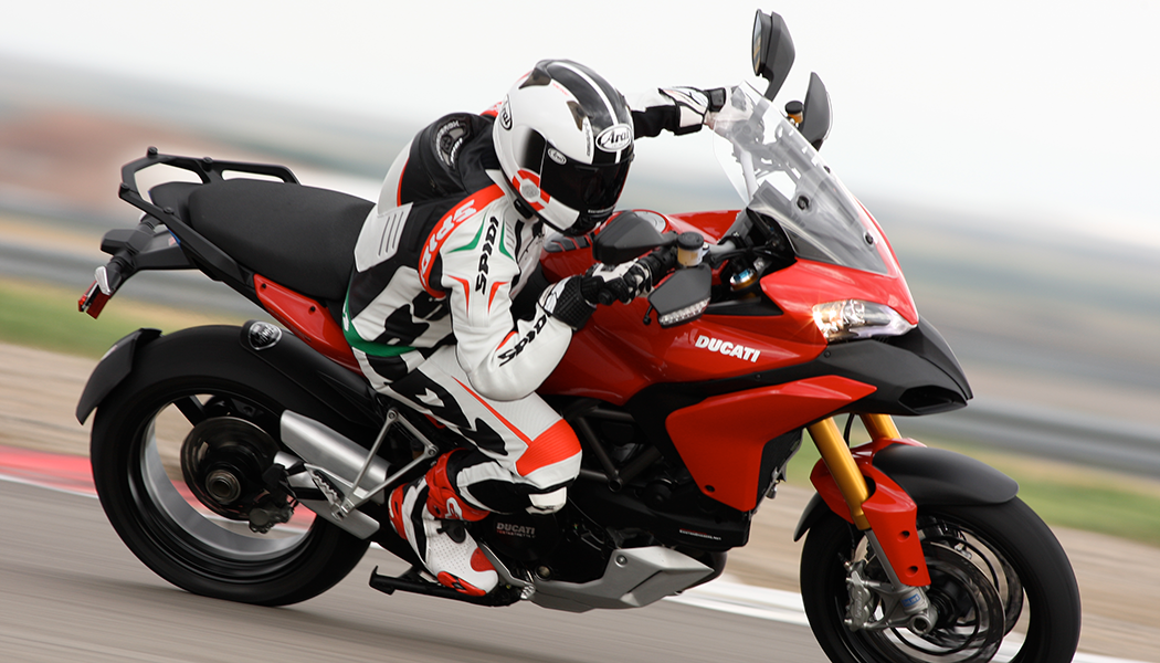 Seven Tips to Become a Faster, Safer Rider - CanyonChasers